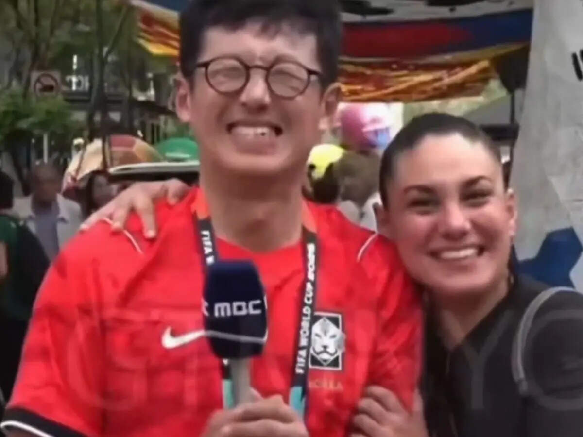 FIFA World Cup 2026 viral moment: South Korean reporter kissed live on ...