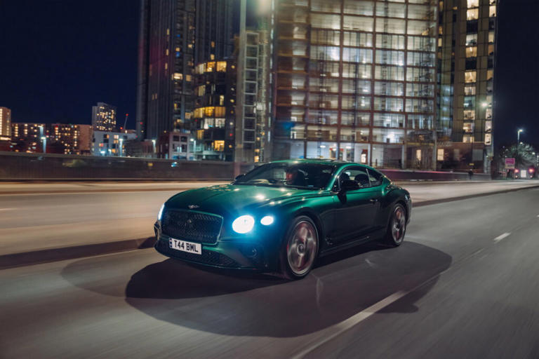 Bentleys senaste hybrid: "Omfamna din mörka sida"