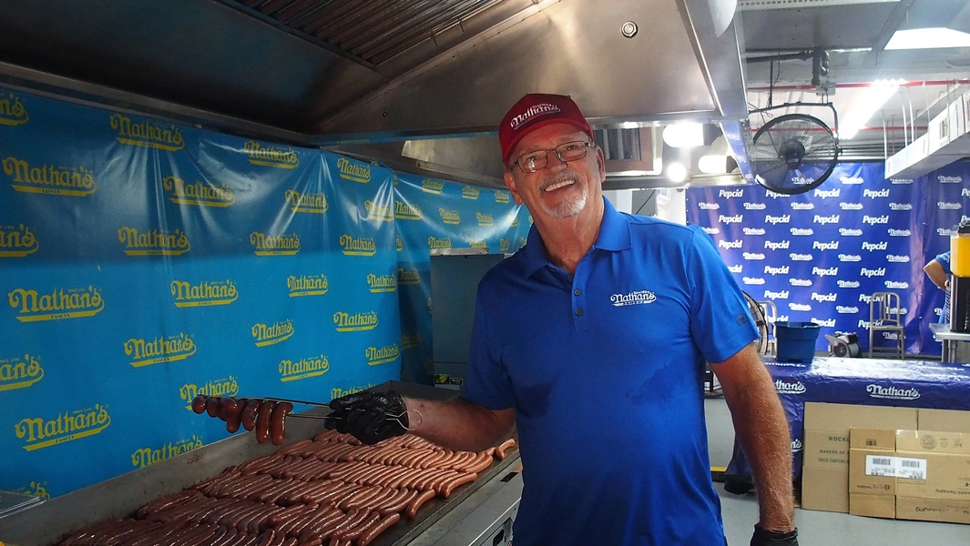 6 expert-recommended hot dogs and cooking tips