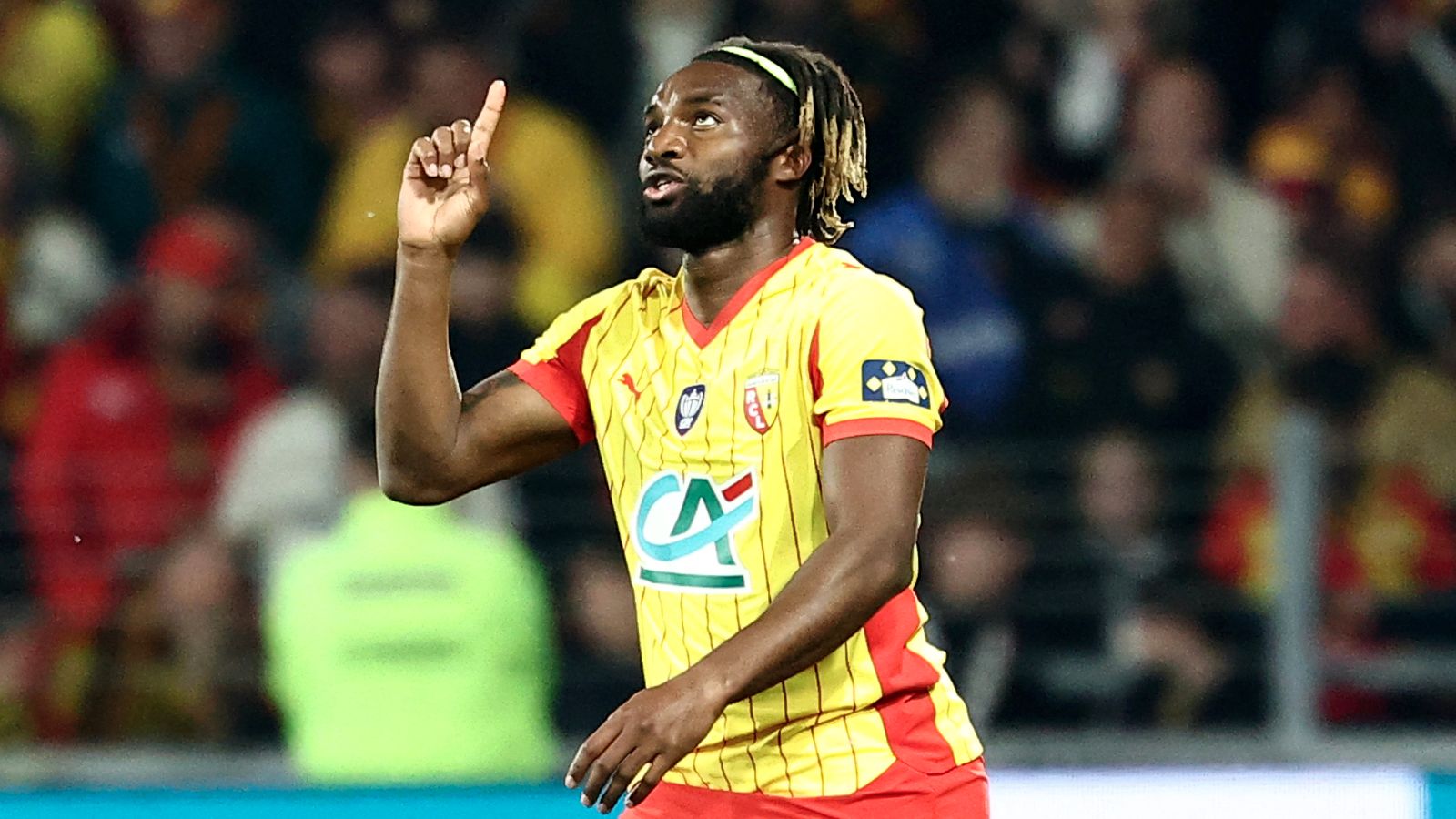 Allan Saint-Maximin gaat na half jaar in Europa voor nieuw ...