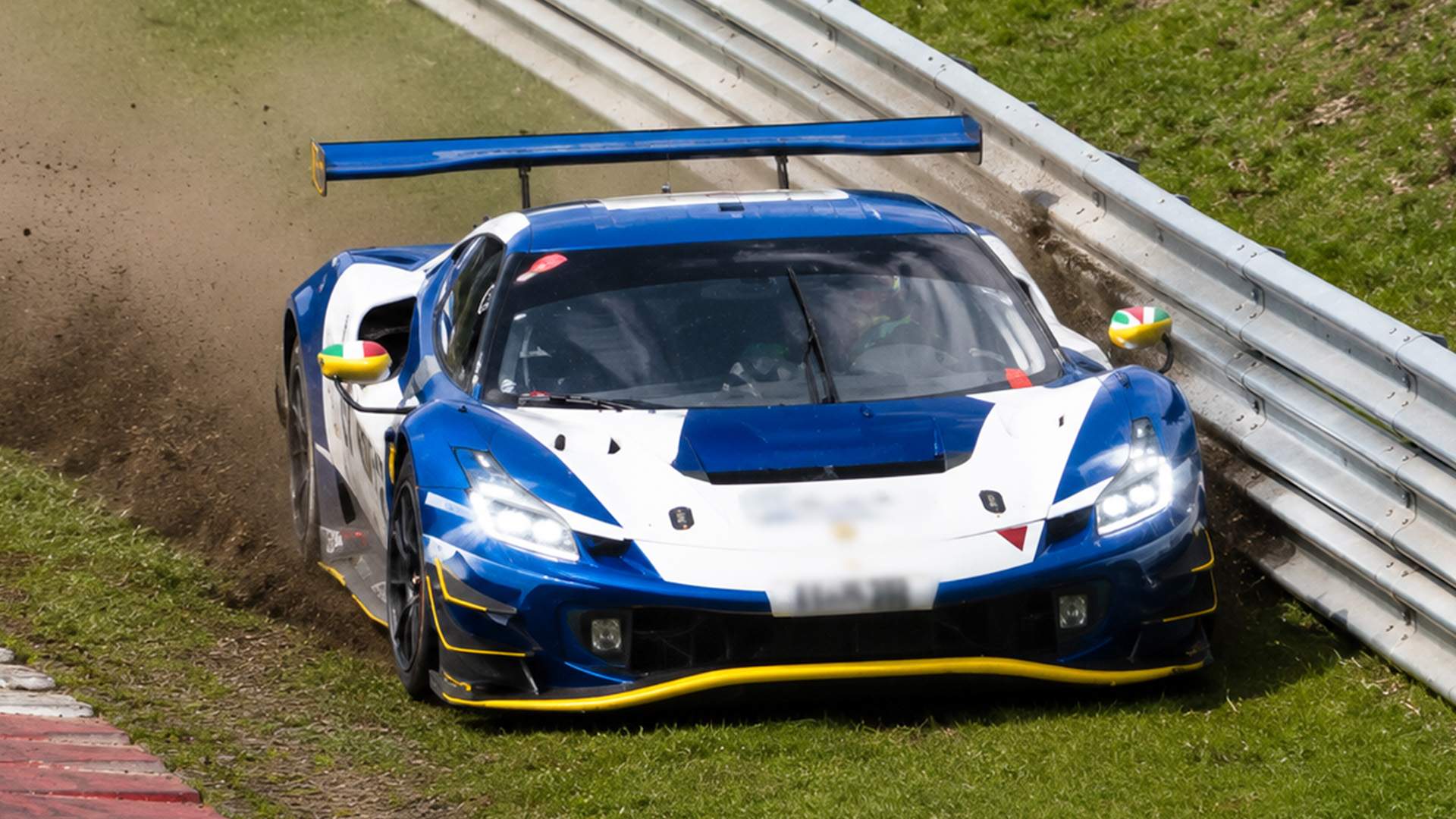 Een kostbaar moment onderbreekt een belangrijke ronde op de Nordschleife
