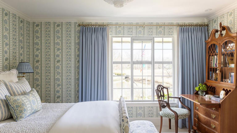 Why blue, green, and white will make your bedroom feel cooler