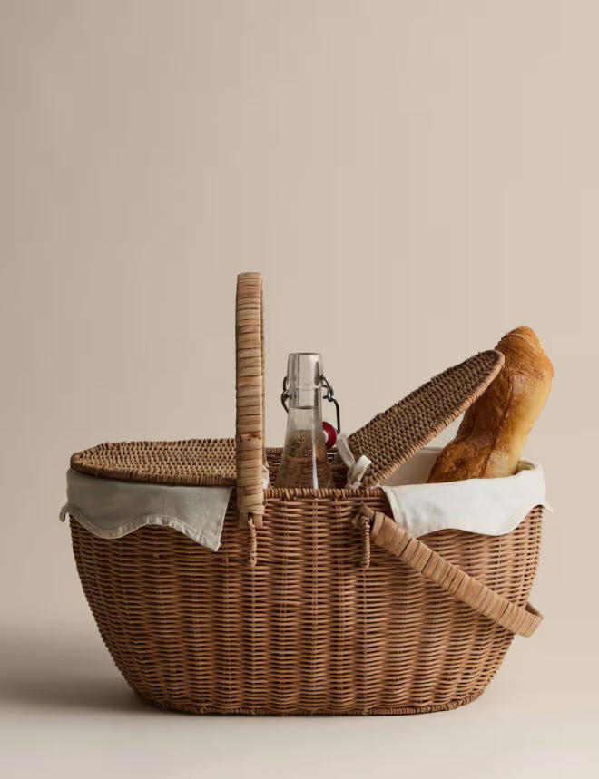 This sell-out £40 M&S picnic hamper solves the biggest outdoor dining ...