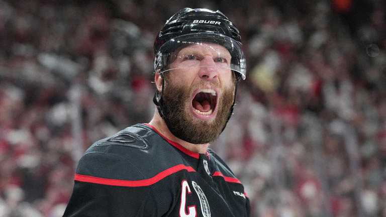 Erling Haaland spotted at Hurricanes-Golden Knights Stanley Cup Final ...