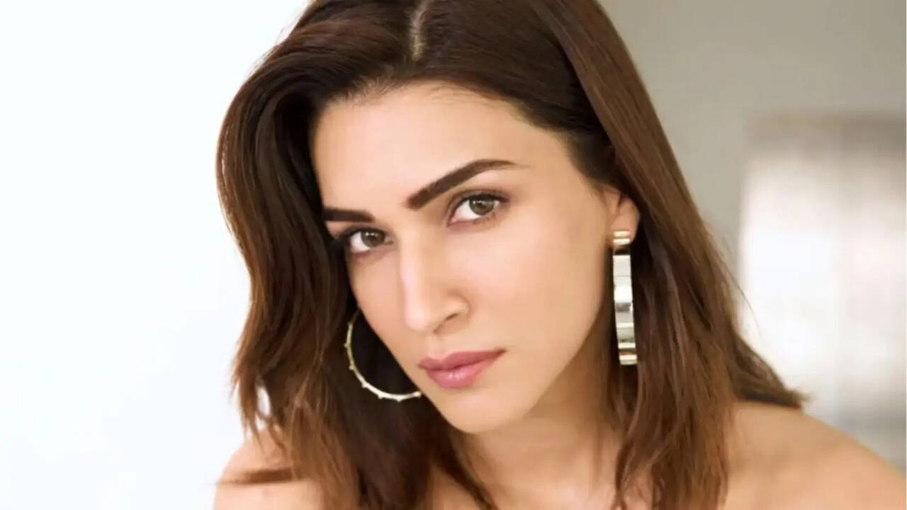 Kriti Sanon and her family have sold four flats in Andheri, Mumbai, for ...