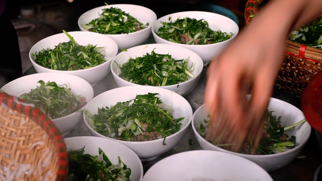 Pho or bun bo Hue for your next noodle craving