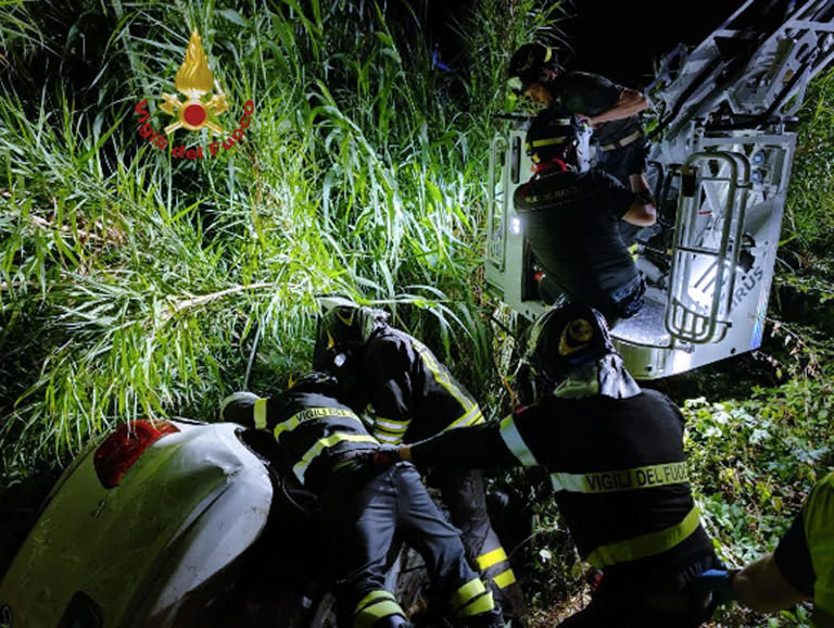 Auto precipita nel vuoto: corsa contro il tempo alla Cecchignola per ...
