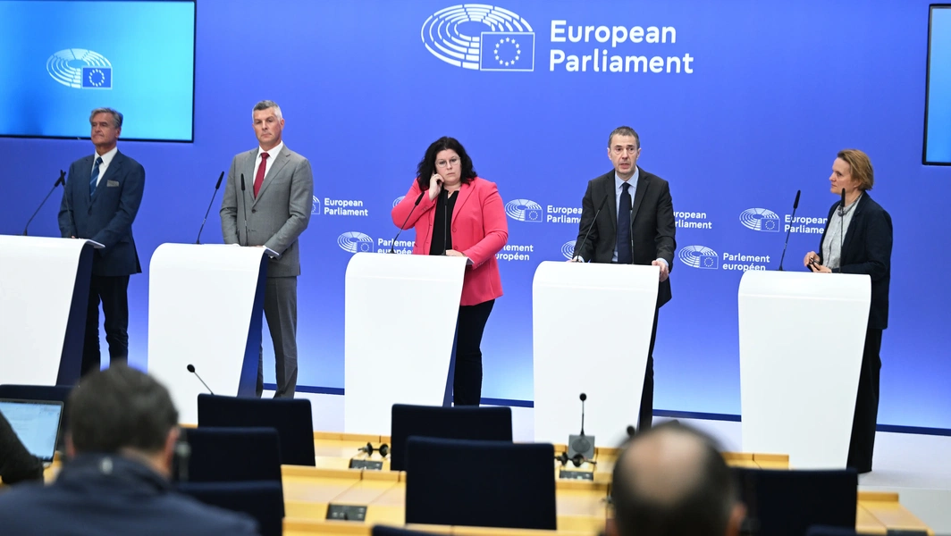 EU migration pact takes effect with Berlin fast-track centre