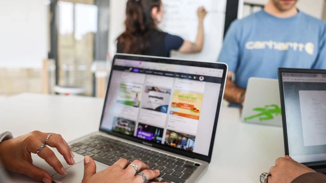 16 lucrative side hustles to try in 2026