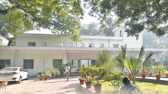 Delhi's 'jinxed' CM bungalow is getting a makeover. Why it is ...