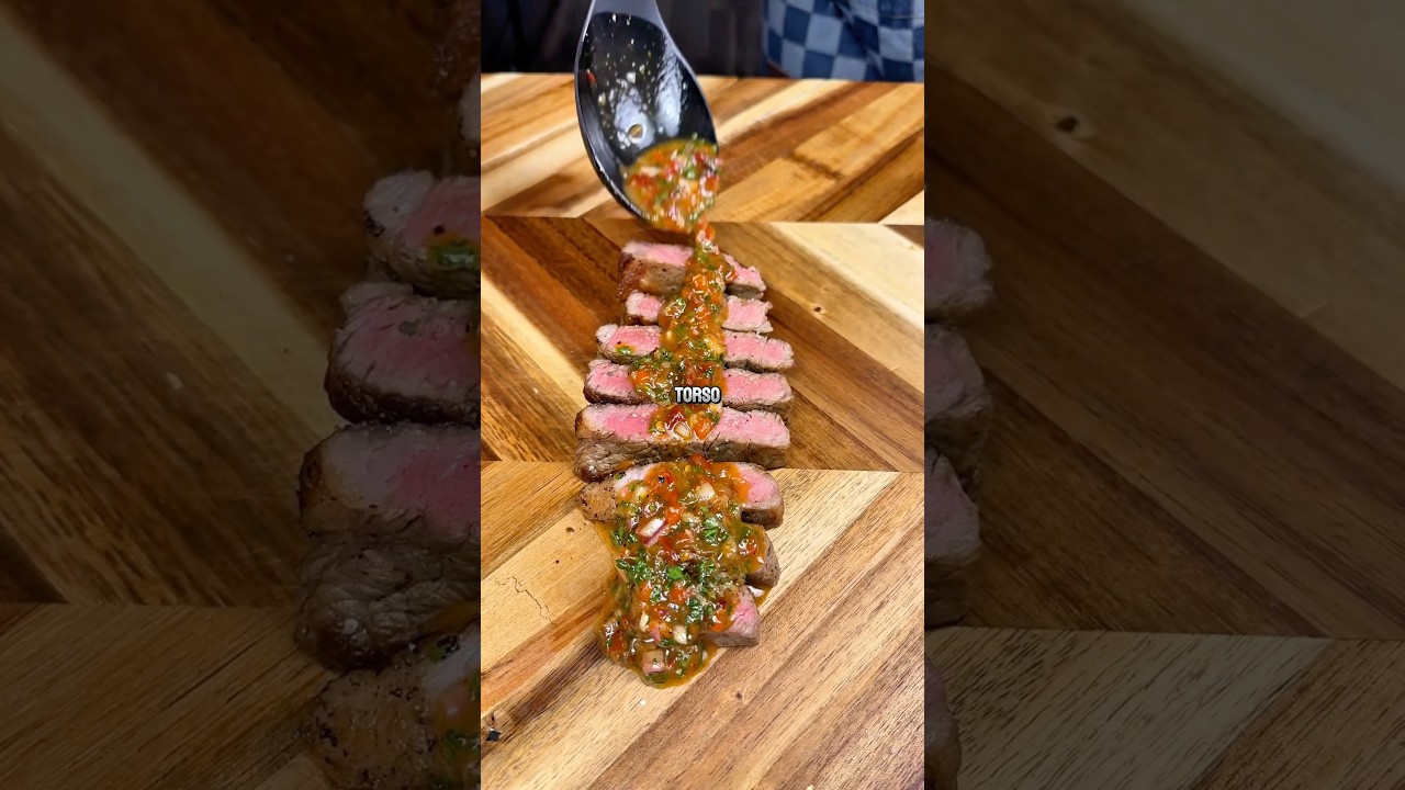 Chipotle’s red chimichurri (but better) 🔥 The best sauce I’ve ever made