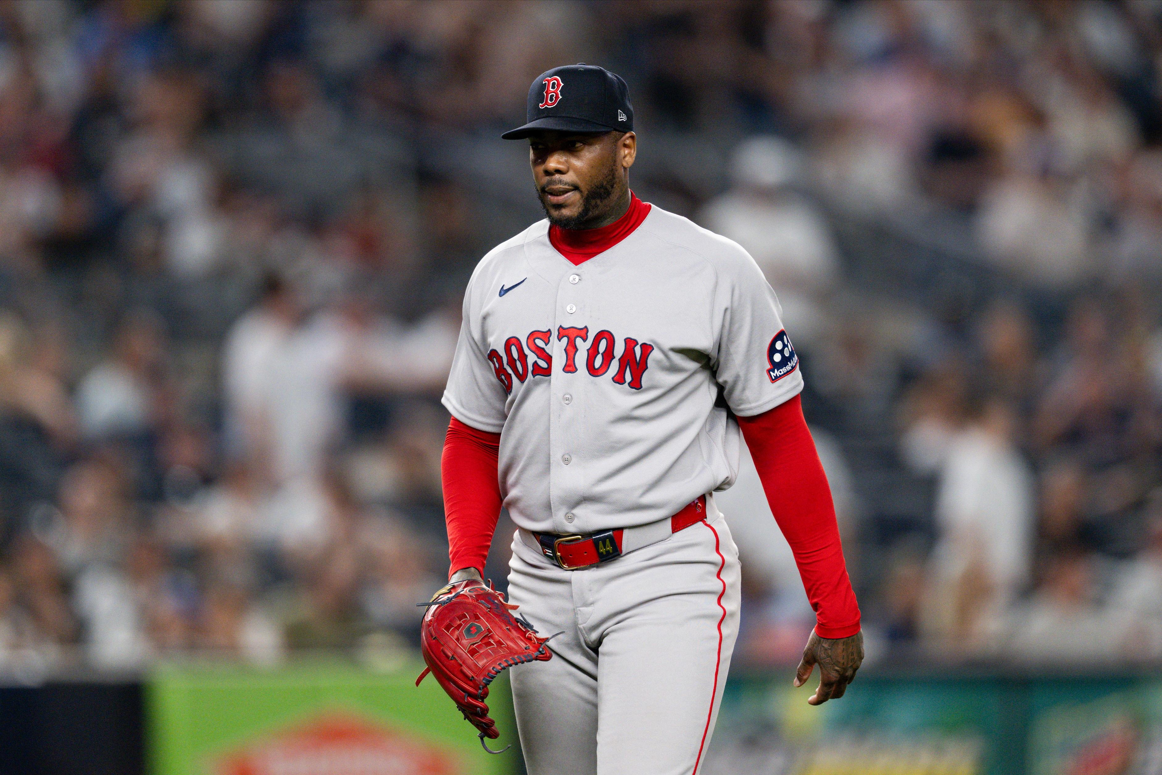 Yankees news: Chapman wants apology from Cashman in hypothetical return ...