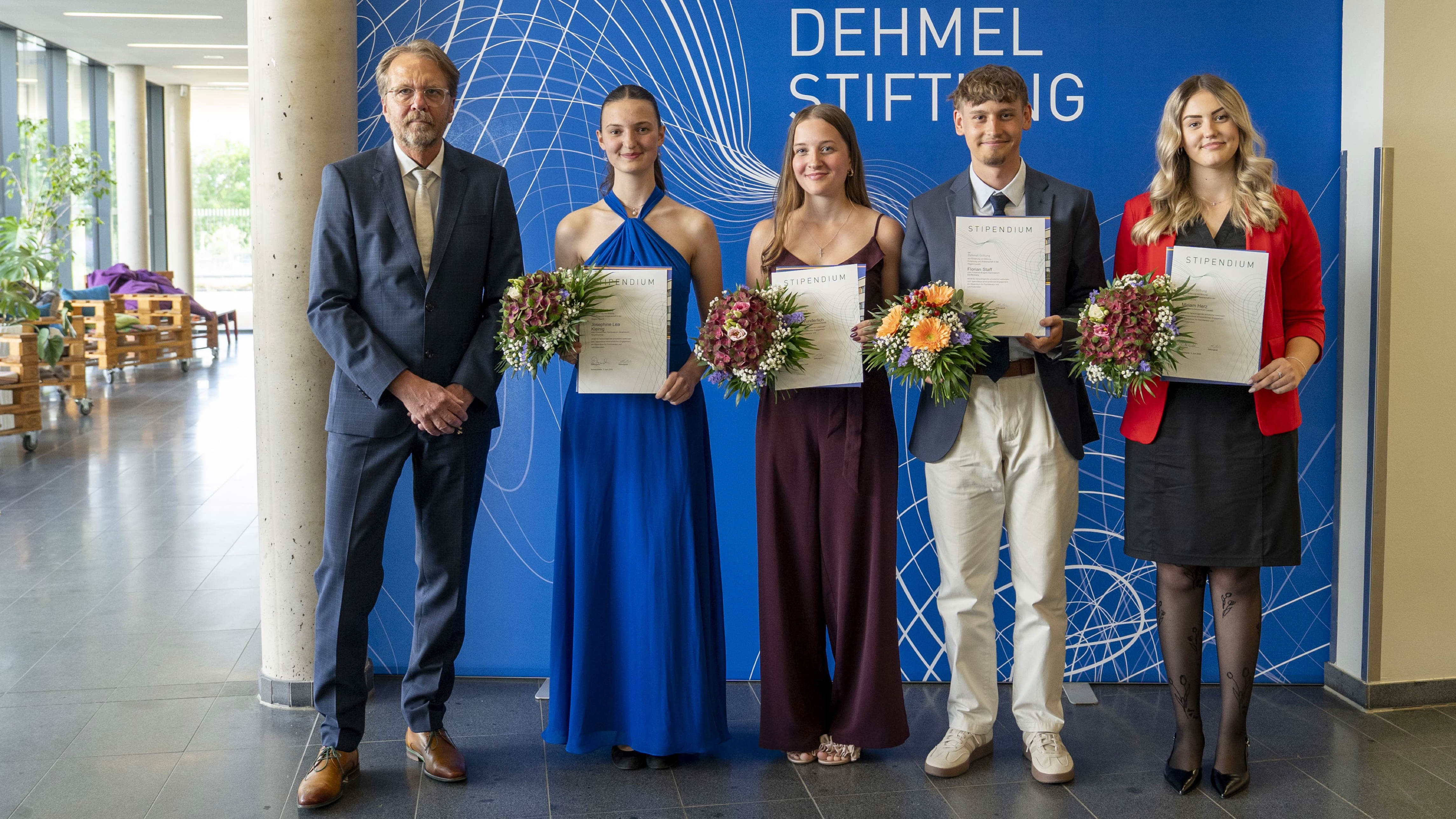 Dehmel-Stipendium Schwarzheide: Diese vier Abiturienten machen mehr als ...