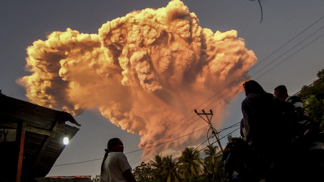 12 mysterious events that darkened the skies