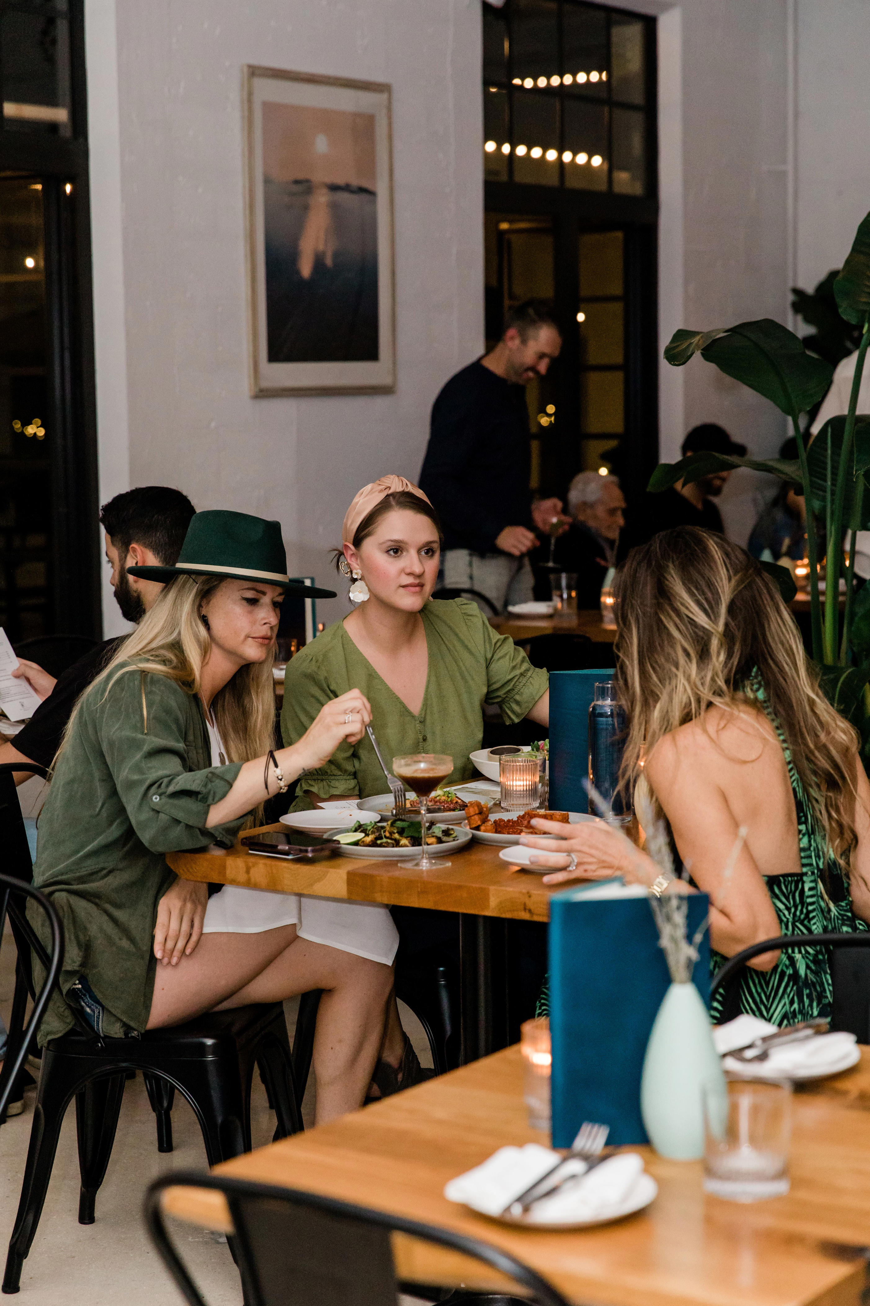 What is girl dinner? Palm Beach County restaurants offering specials