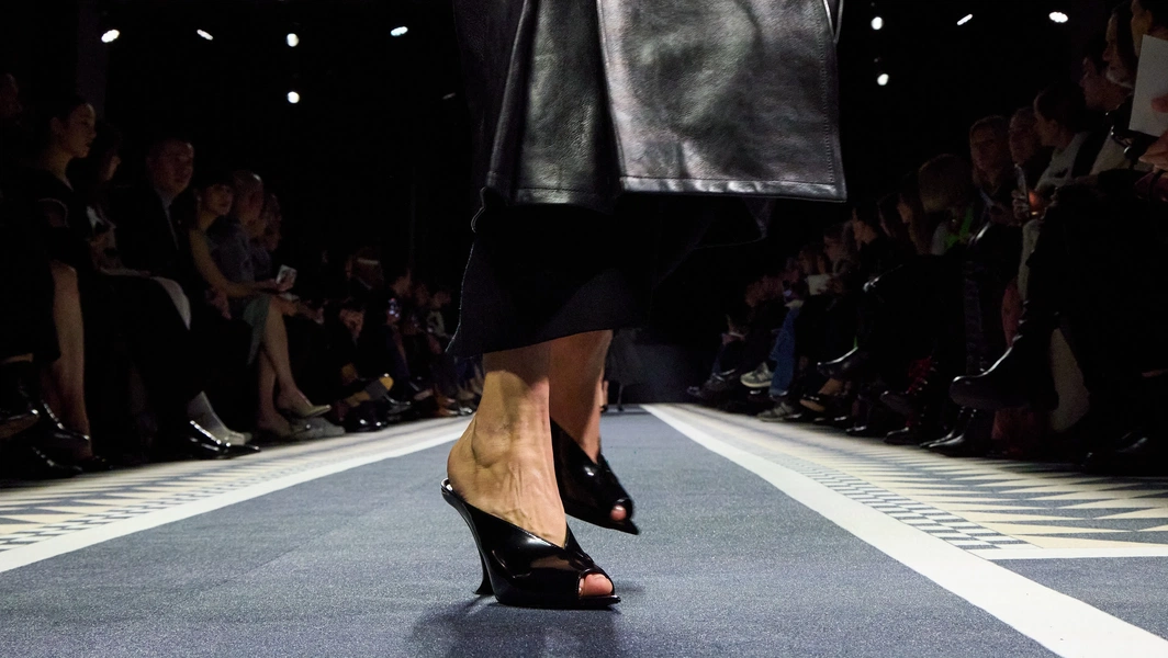 10 wedge sandal trends defining 2026