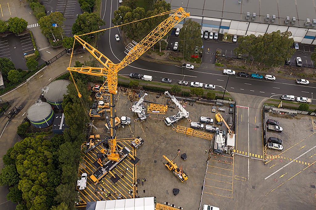 Bedeutender Meilenstein: Der Liebherr-Kran ist der erste auf dem Kontinent