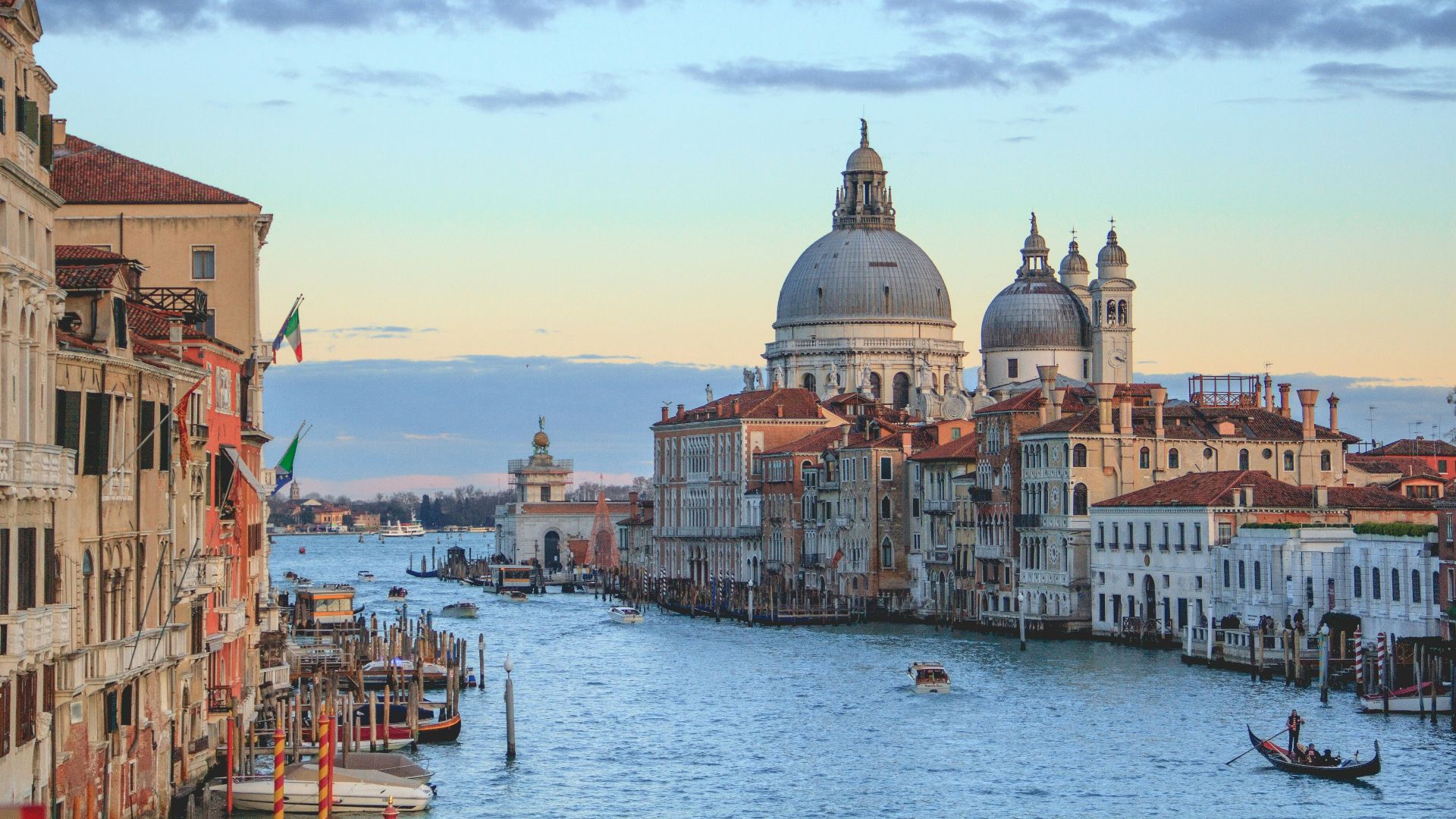 Places Americans visit expecting one thing, but find something ...