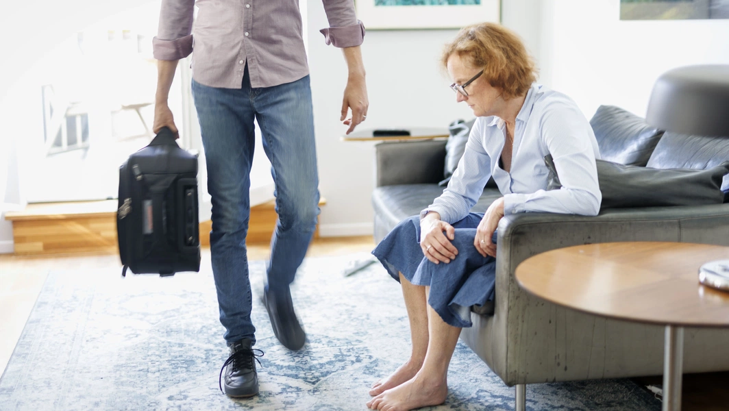 9 signs and responses to a spouse’s double life
