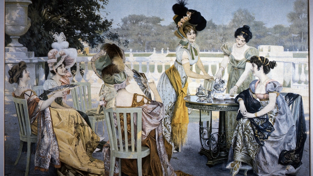 10 strange etiquette rules and advice for women