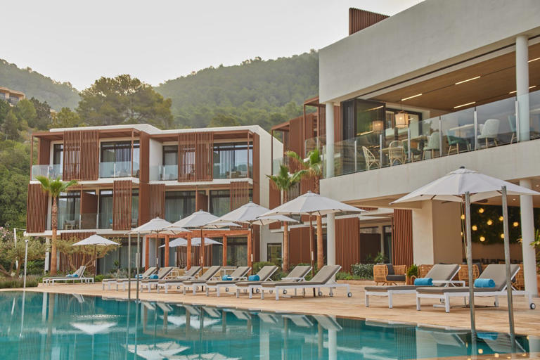 I discovered the best place in Ibiza to ocean paddleboard