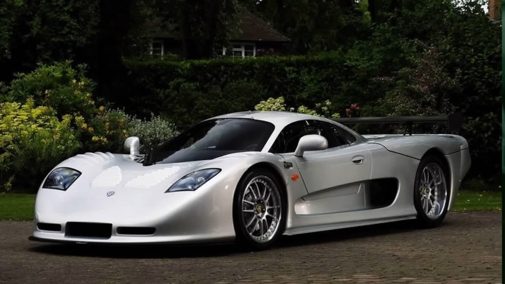 Forgotten supercar that changed car history forever