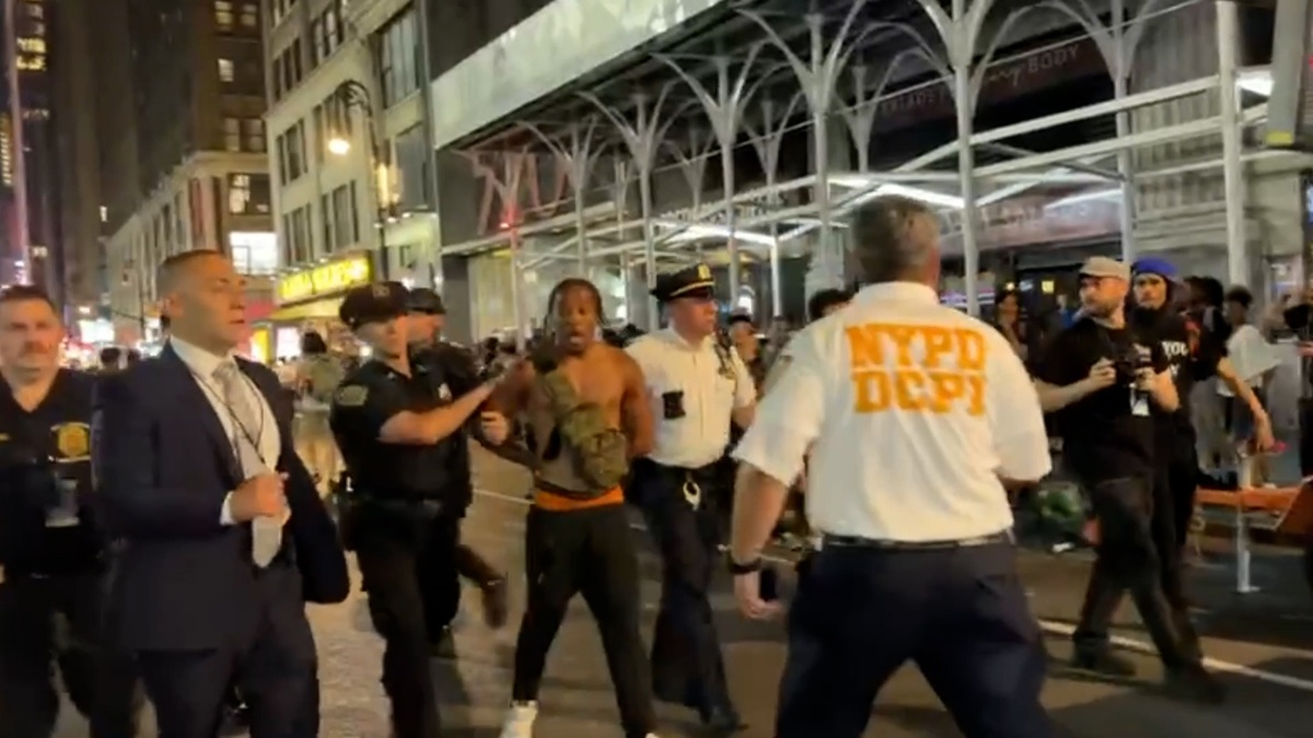 Violent scenes outside Madison Square Garden after NBA Finals party ...