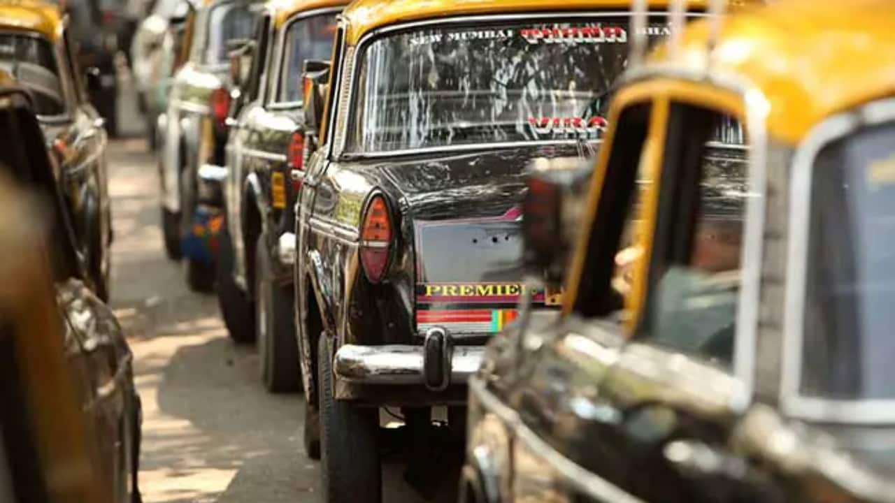 Maharashtra orders crackdown on app-based cab drivers over forced tips