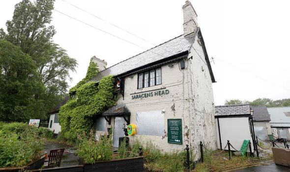 Police issue warning as child 'seriously hurt' in pub