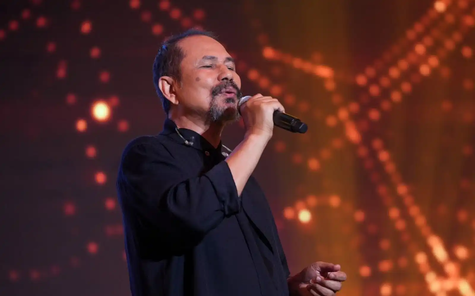 Singer M Nasir sues MyTeksi over alleged misuse of name in coffee ad