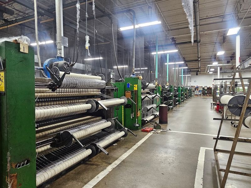 This 150-year-old Minnesota factory turns raw wool into heirloom ...