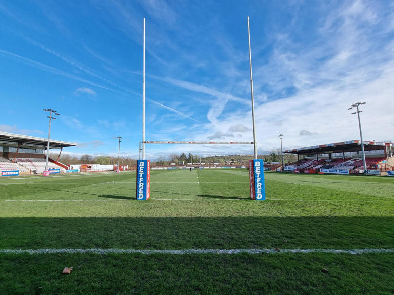 Batley Bulldogs v Halifax Panthers preview: Mount Pleasant prepares to ...