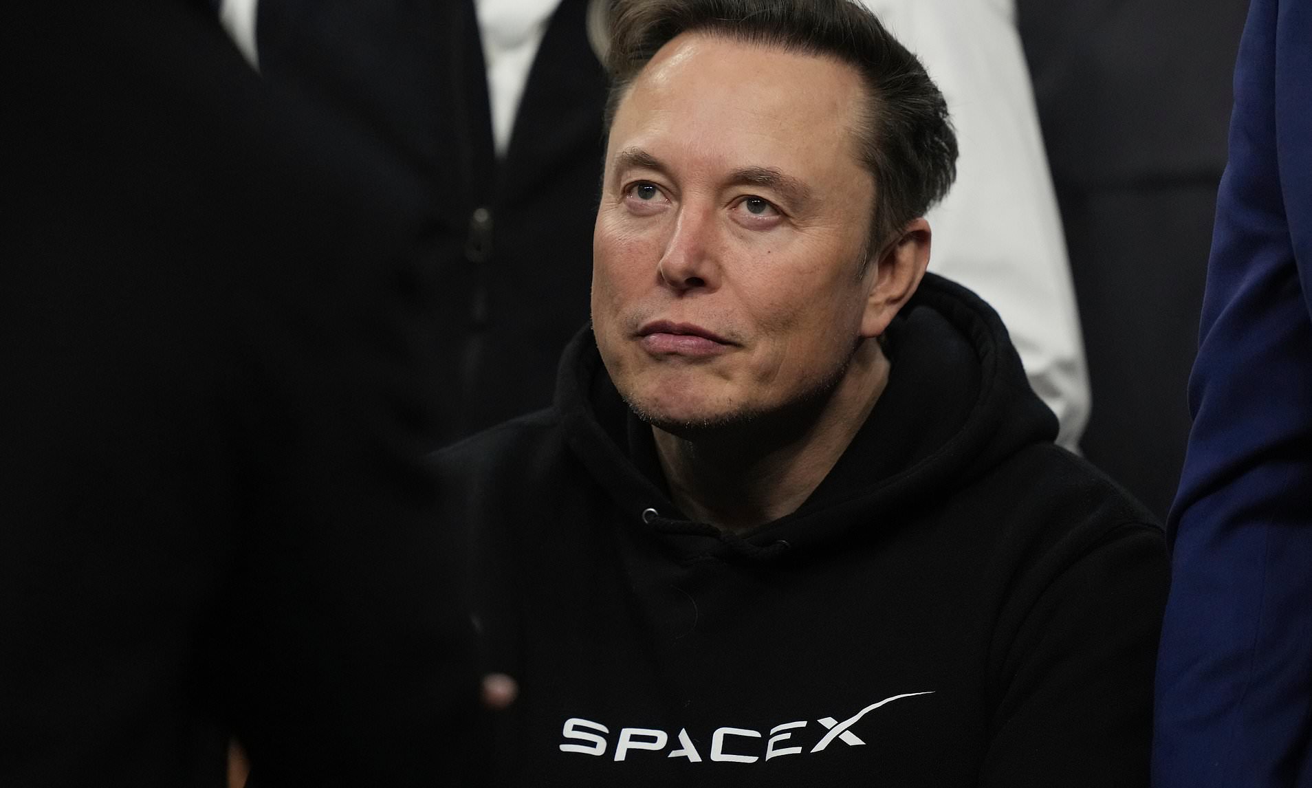 Scramble for SpaceX shares: UK investors scoop up £270m of stock in ...