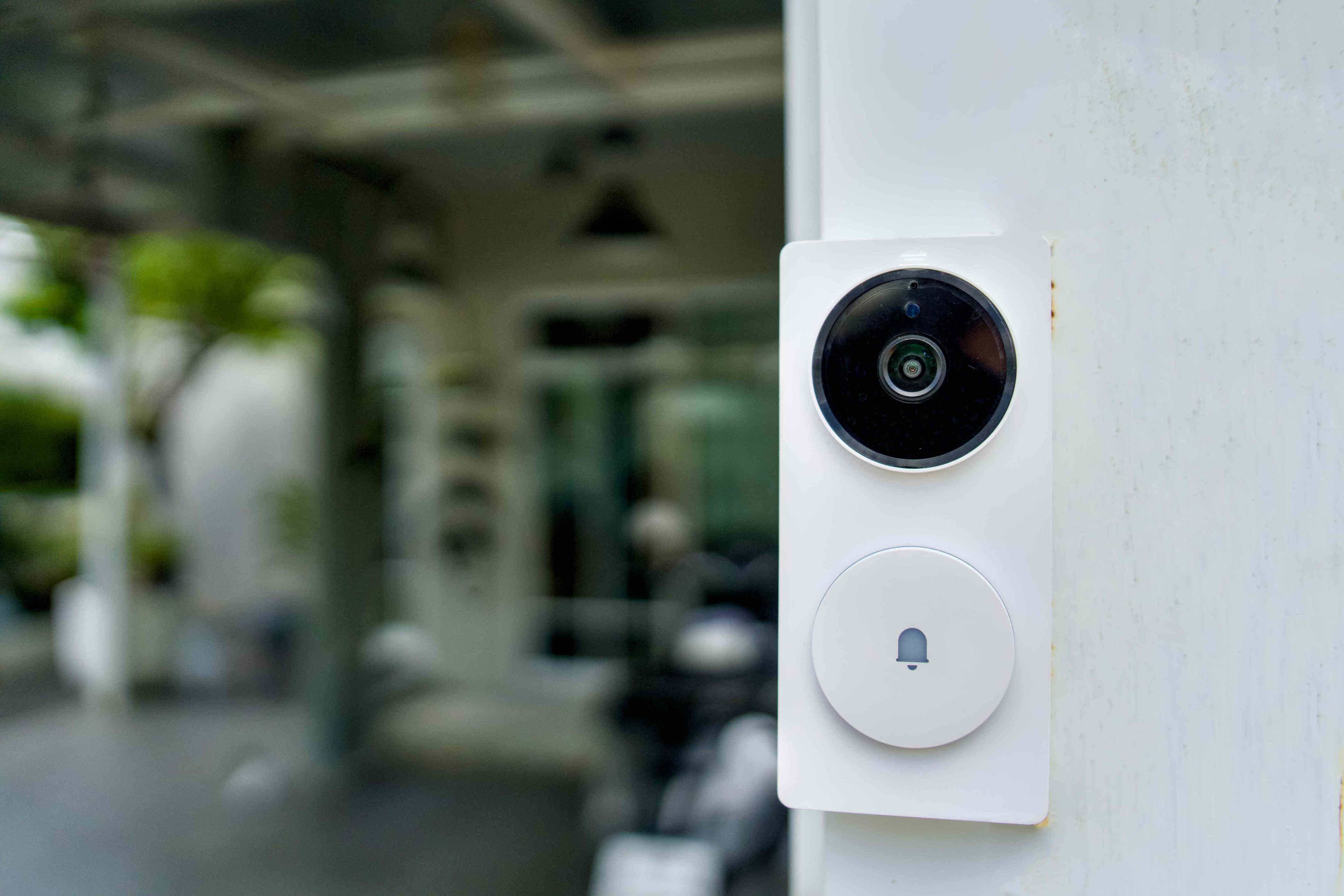 Will your doorbell camera keep working during a power outage? An expert ...