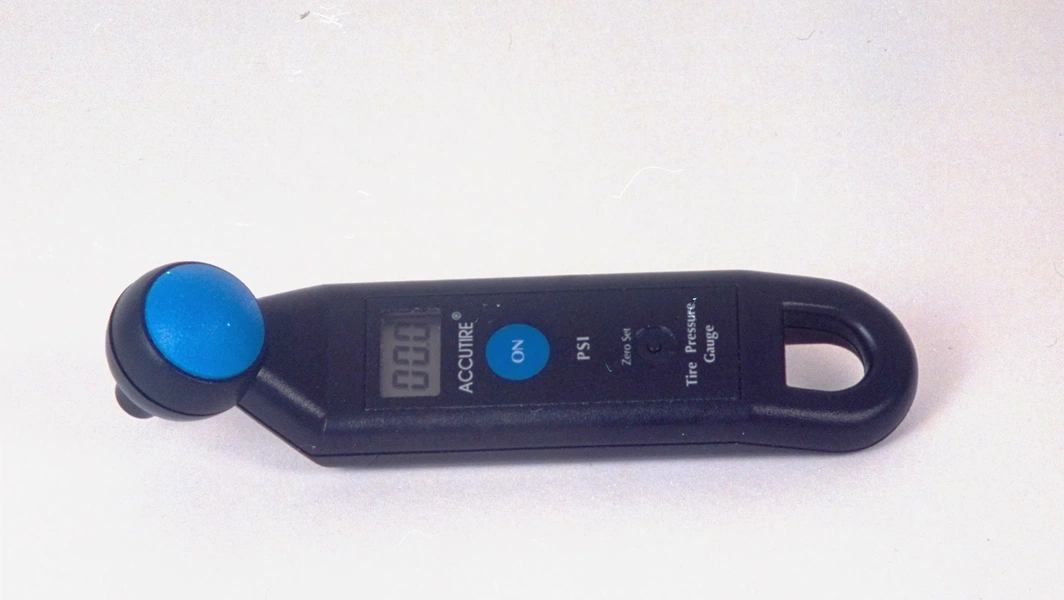 How to maintain proper tire pressure