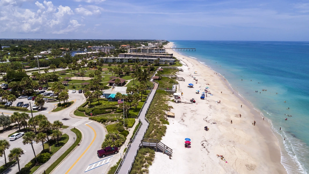 19 affordable beach towns for retirement in 2026