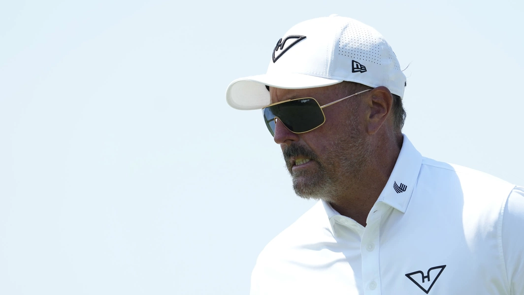 Phil Mickelson expelled from golf club after misconduct claim