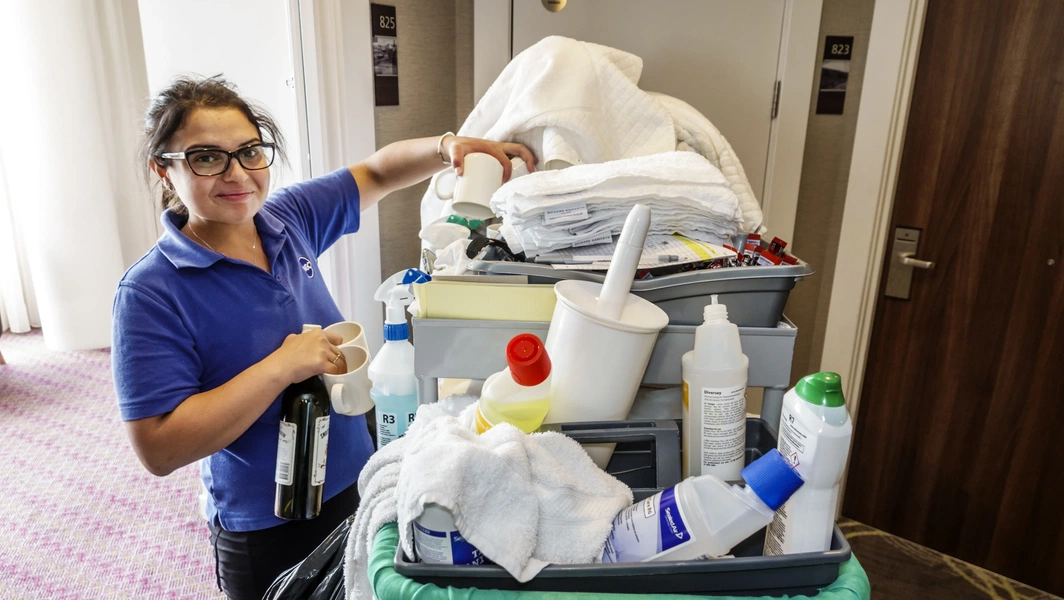 13 hotel hygiene red flags to watch for