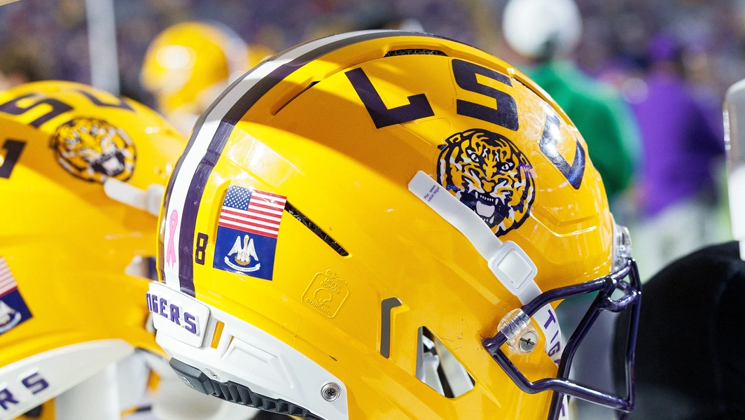 5 iconic LSU football uniform combinations