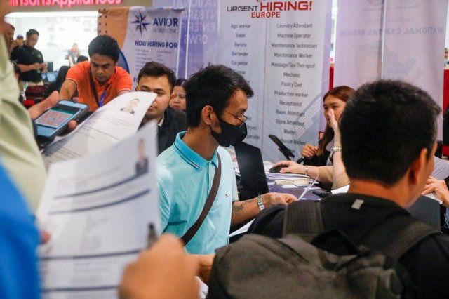 Independence Day job fairs offer over 53,000 local, overseas opportunities