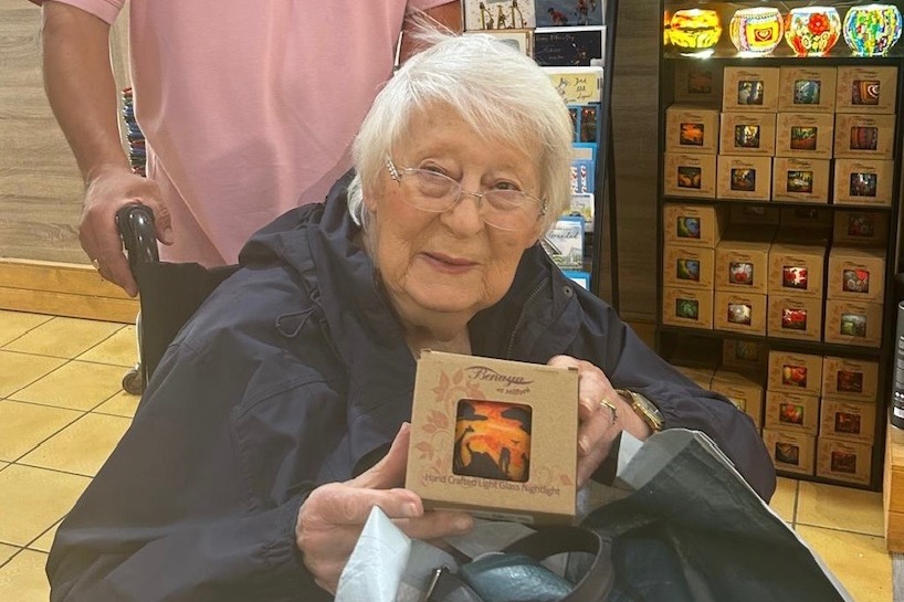Eastbourne care home residents enjoy trip to Paradise Park
