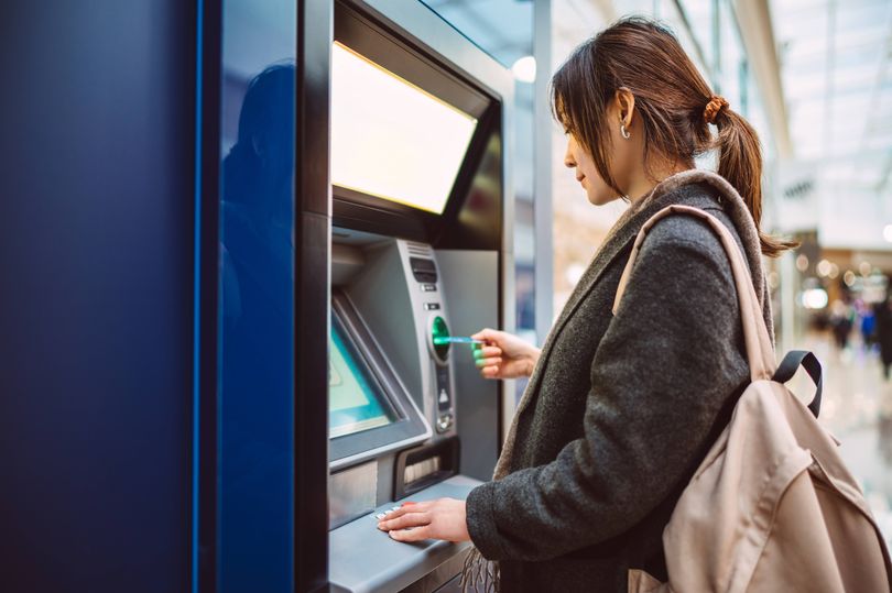 'Excellent' bank account pays customers £200 and has Apple TV+
