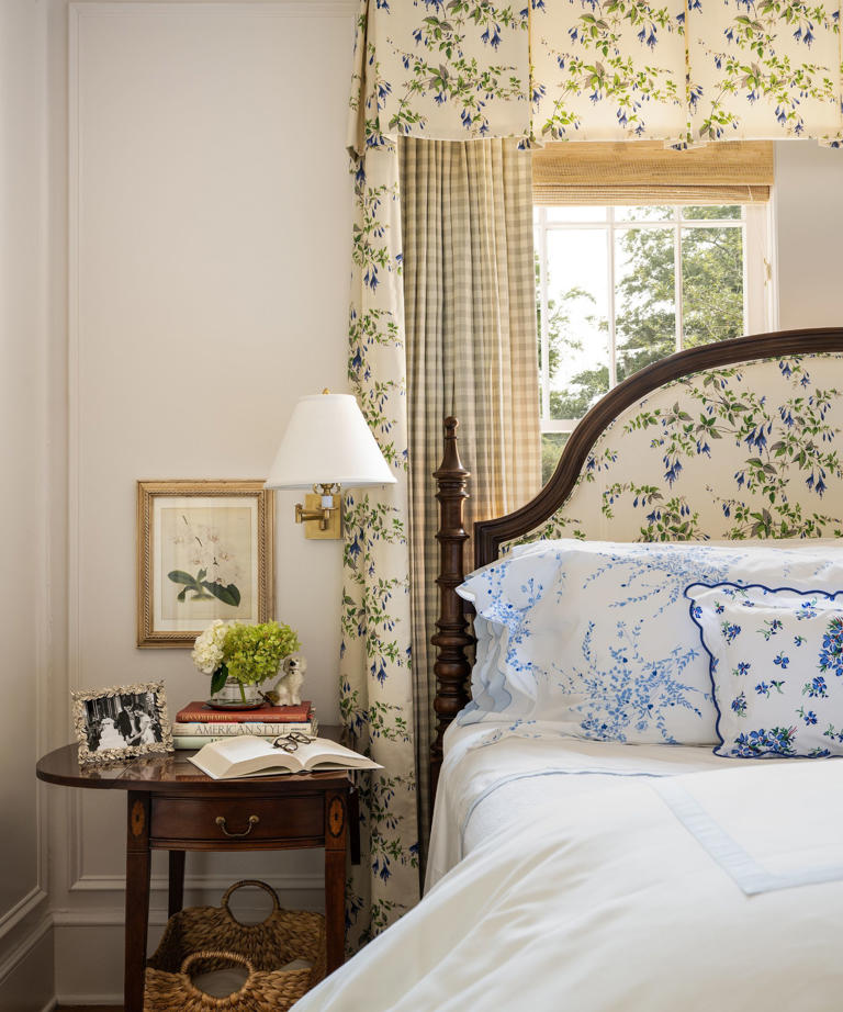Why blue, green, and white will make your bedroom feel cooler