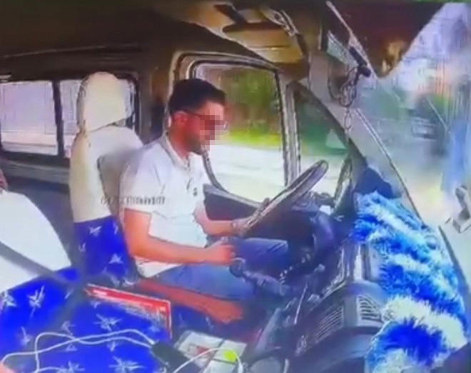 7 kişinin yaralandığı dolmuş kazasındaki şoför: "Kız arkadaşımla sorun ...