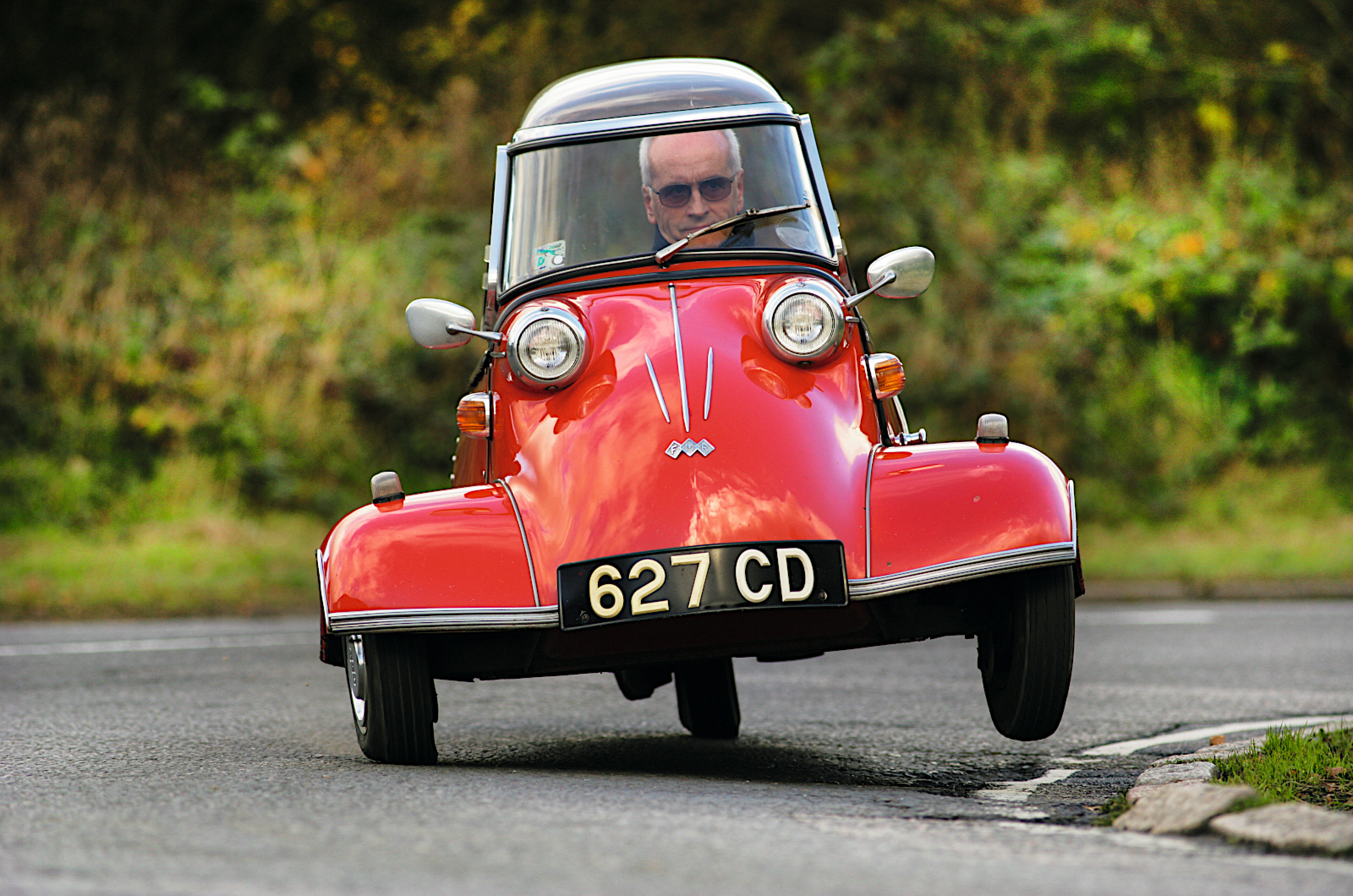 38 klassieke auto's met kleine motor