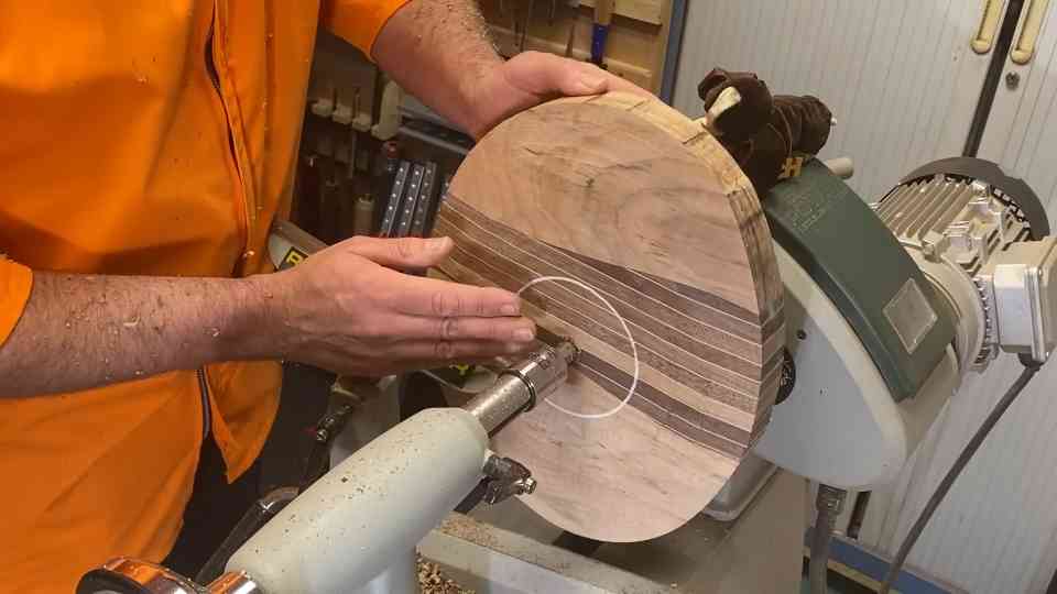 The wood inlay that looks impossible at first