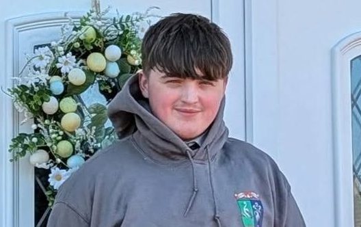 Teenager died on holiday after 'allergic reaction to vape oil'