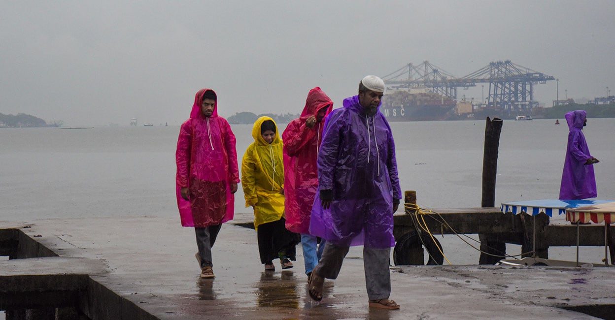 Kerala rains: IMD revises forecast; orange alert in Kannur, yellow in 7 ...