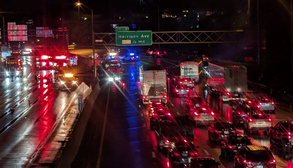 Long delays I-75 near downtown Cincinnati due to semi crash