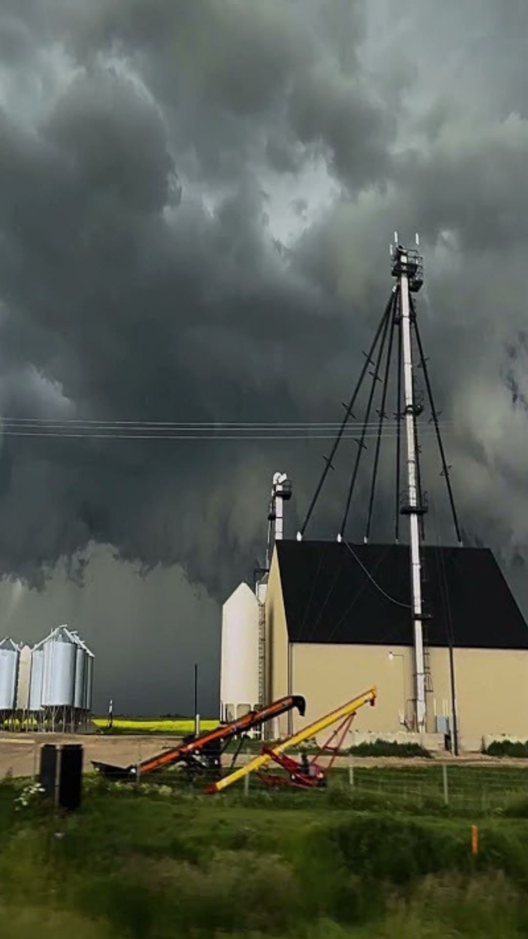Menacing storm threatens small town area